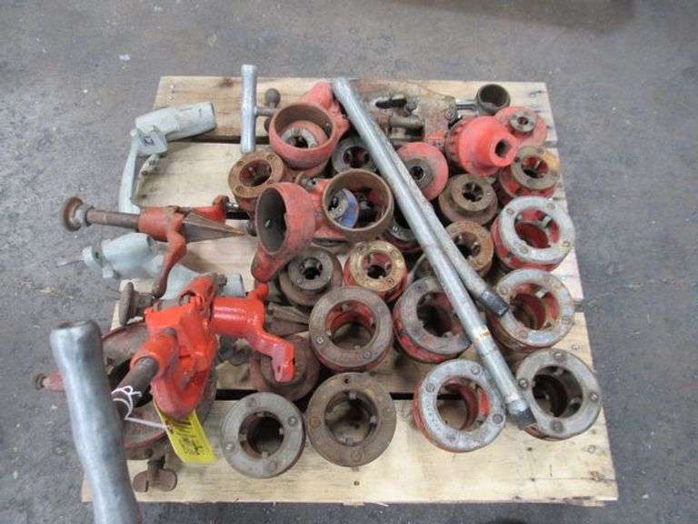 (1) SMALL PALLET, ASSORTED RIDGID PIPE THREADERS, HEADS AND REAMERS ...