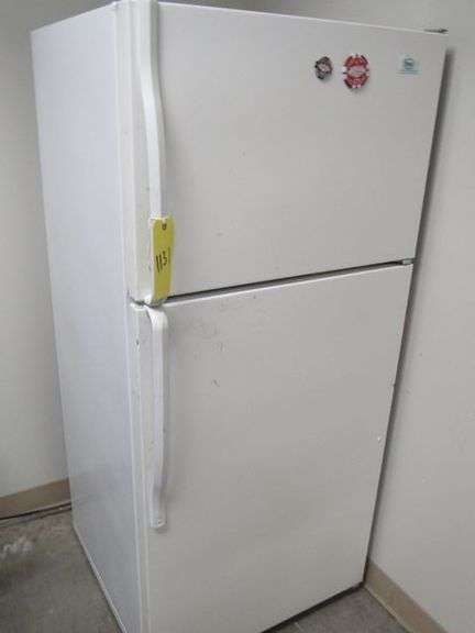 ROPER 2-DOOR REFRIGERATOR/FREEZER MDL. RT14BKXSQ00 - Rosen Systems
