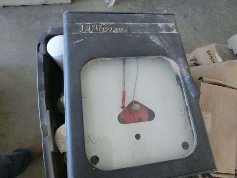 PALLET, ASSORTED FUEL HOSE FITTINGS, PUMPS, FILTERS, PETRO TITE LINE ...