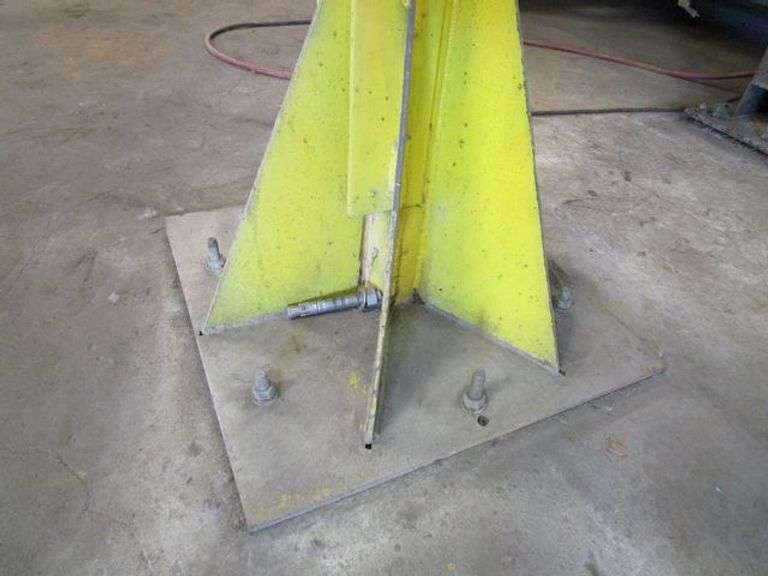 JIB CRANE W/HERCULES 1/2 TON BOOM, DAYTON 800 LB ELECTRIC HOIST W ...