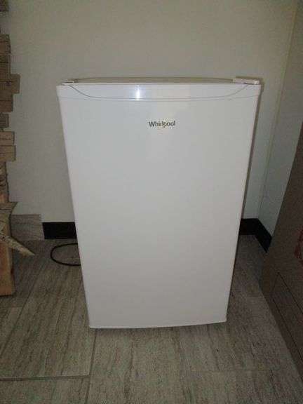 WHIRLPOOL MINI FRIDGE - Rosen Systems