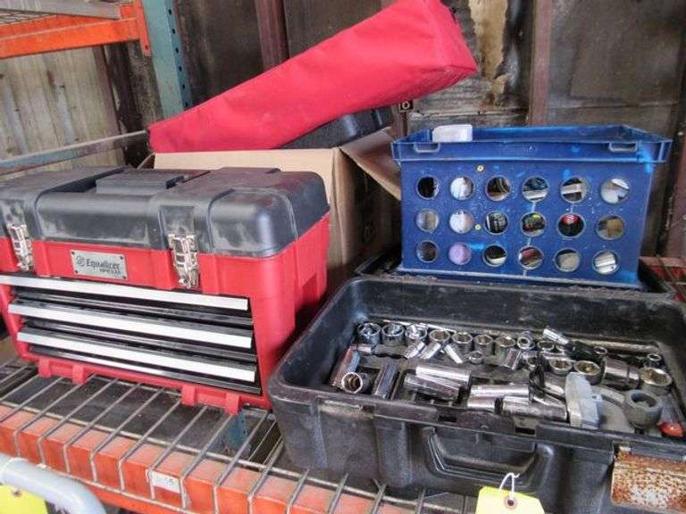 LOT, (1) EQUALIZER TOOLBOX HP2331 W/ASSORTED TOOLS & (1) TOOLBOX W/ASSORTED SOCKETS, ETC ...