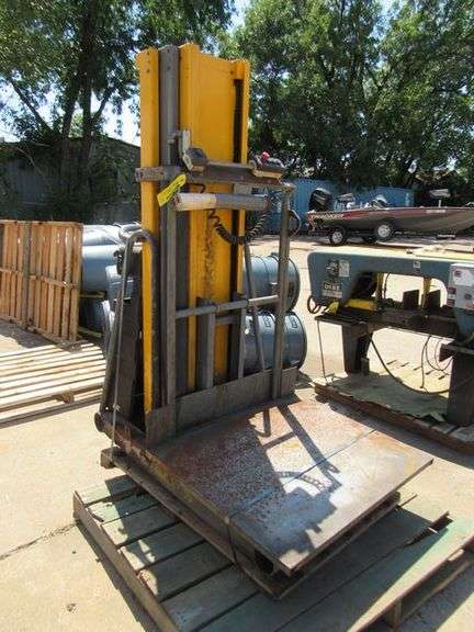 BIL-JAX WORKFORCE ELECTRIC WALK BEHIND PLATFORM LIFT TRUCK S/N TOM ...
