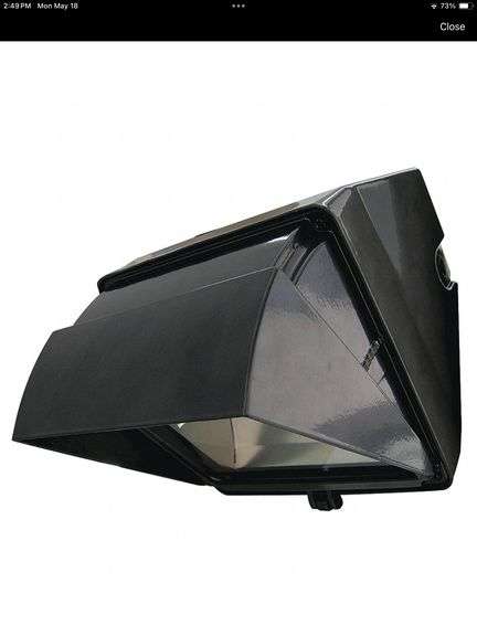 LUMAPRO WALL PACK 100W HIGH PRESSURE SODIUM LIGHT - 23Y141 (SOLD 4X THE ...