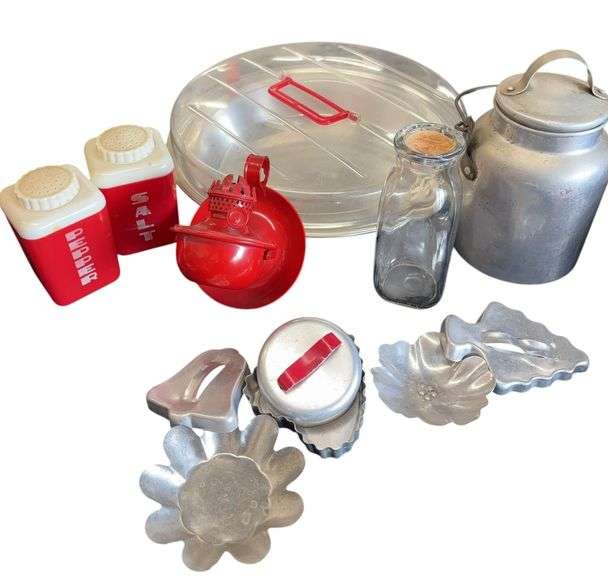 Vintage Kitchenware - reSettled Life