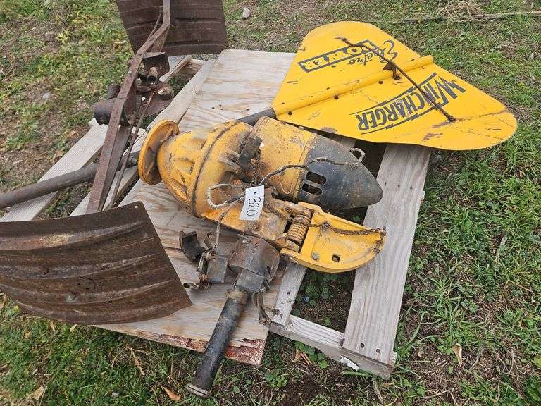 Wincharger Electro Power wind turbine - Rivers West Auction