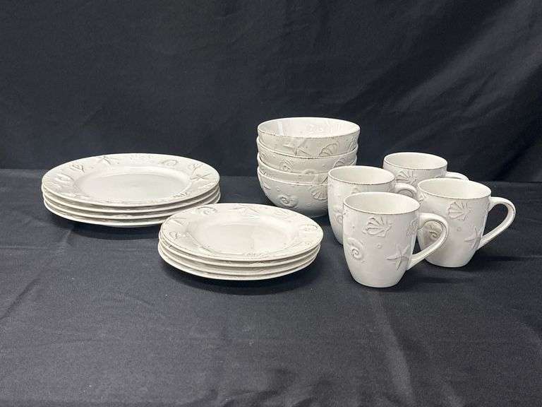 Thomson Pottery Stoneware Dinnerware Set - Ryan Cate Auctions and Real ...