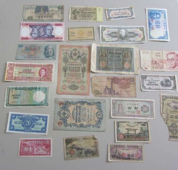 LARGE GROUP OF FOREIGN WORLD BANKNOTES - Star Coin and Currency, LLC