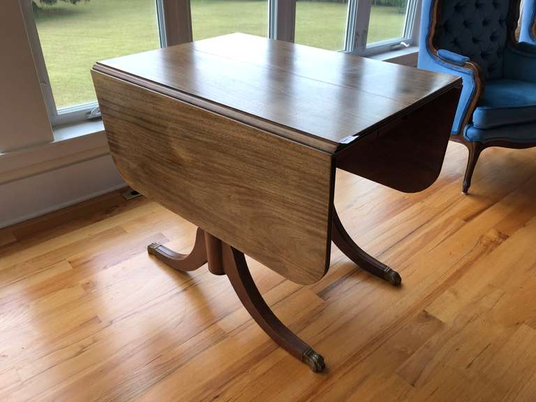 Duncan Phyfe Drop Leaf Table Tiger Oak 30"H X 36" W - Auction Group