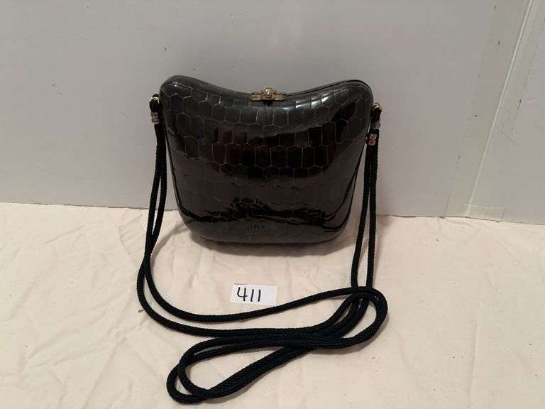 Vintage brown hard shell purse with hexagon pattern and gold clasp ...