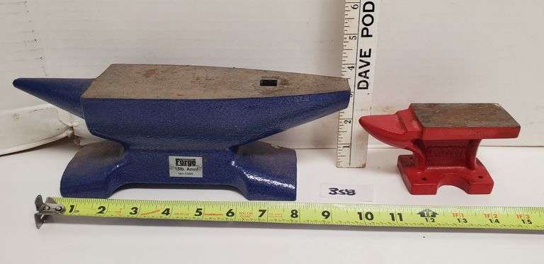 2 pc Small Anvils (Located Garage) - Auction Group
