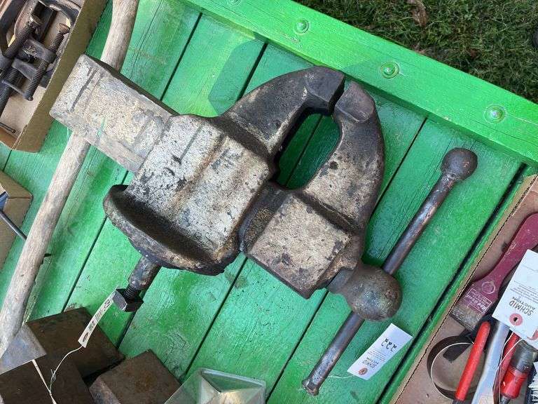 Large Heavy Duty Vice - Schmid Auction