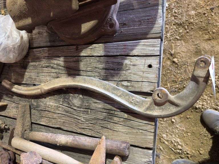 Handle for well pump - Schmid Auction