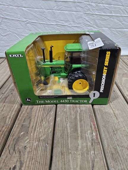 ERTL John Deere The model 4430 tractor, precision key series, 1/16 ...