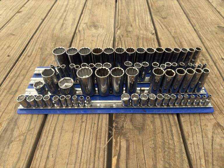 Large Assortment of MAC sockets, 3/8'' and 1/4'' - Schmid Auction