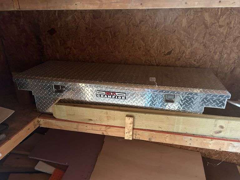 Delta Champion diamond plated truck toolbox - Schmid Auction
