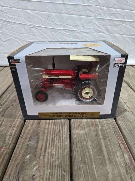 SpecCast International Harvester highly detailed Farmall 544 hydro ...