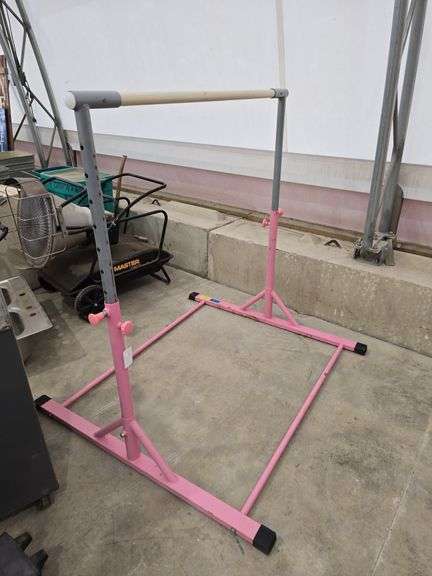 Gymnastics stand. - Schmid Auction