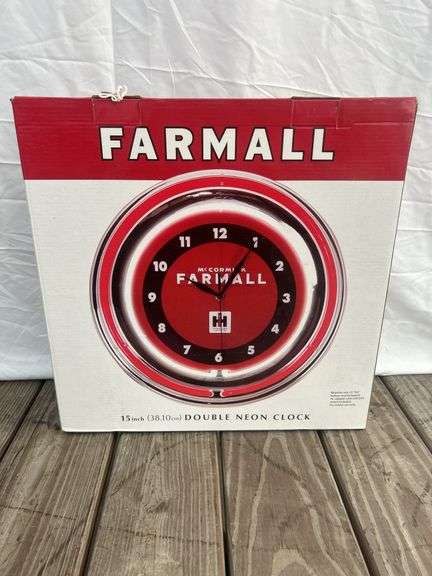 McCormick Farmall 15" double neon clock - Schmid Auction