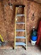 6ft Stanley step ladder - Schmid Auction