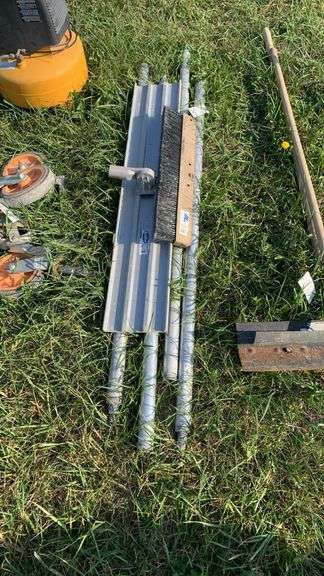 Concrete trowel, handles, broom head - Schmid Auction