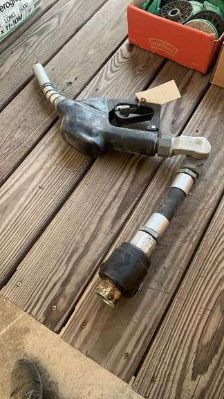1" Fuel nozzle with swivel and break away - Schmid Auction