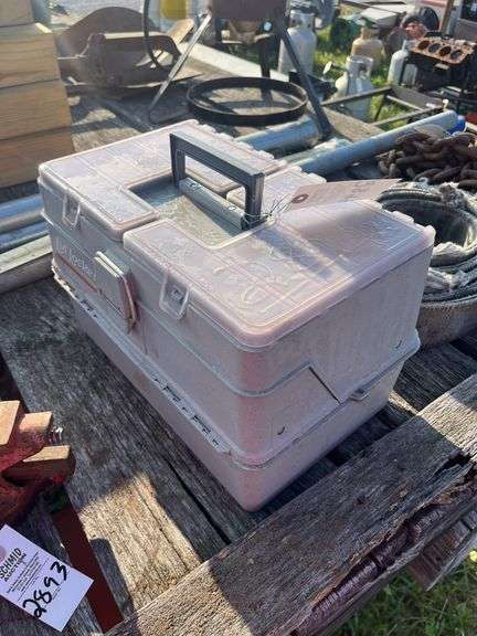 Lid Locker Tackle Box - Schmid Auction