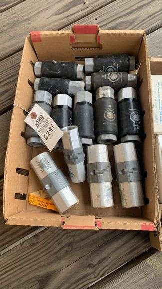 13 Fuel hose break away fittings - Schmid Auction