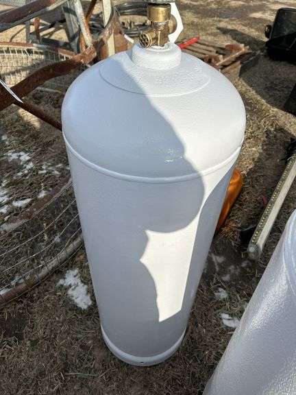 Repainted 100lb LP Bottle - Schmid Auction