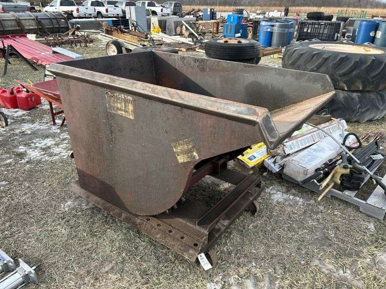 Self Dumping Hopper On Wheels - Schmid Auction