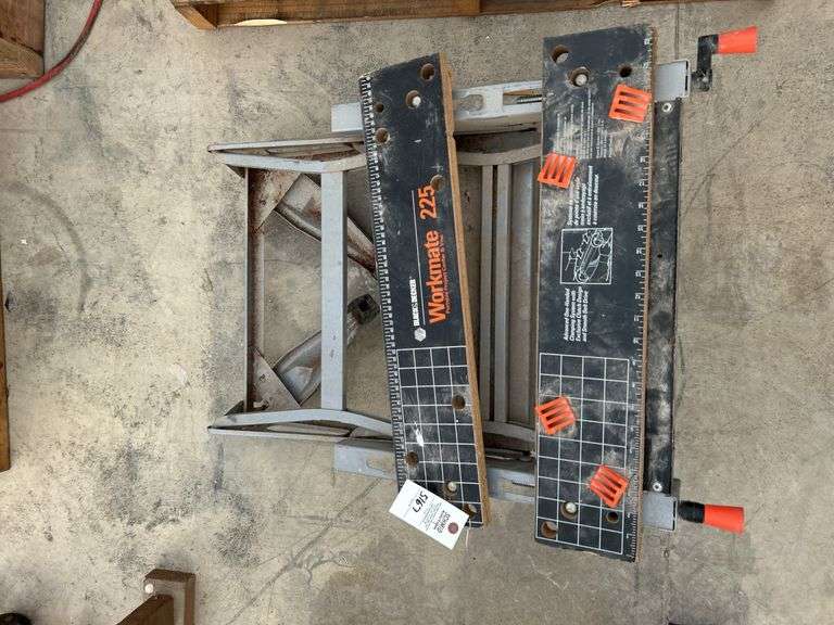 Black and Decker Workmate 225 Work Bench/Clamp Vise - Schmid Auction