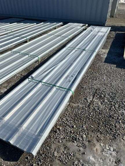 25pcs. Of White 21ft 24ga R Panel reverse run embossed roofing metal ...