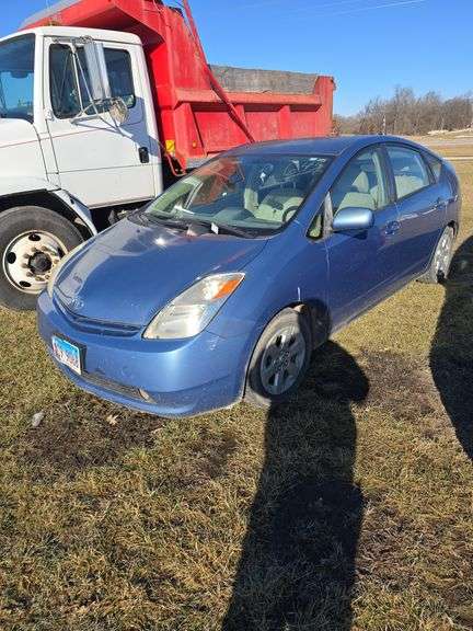 2005 Prius Hybrid, Gas, Automatic, Front Wheel Drive, runs and drives ...
