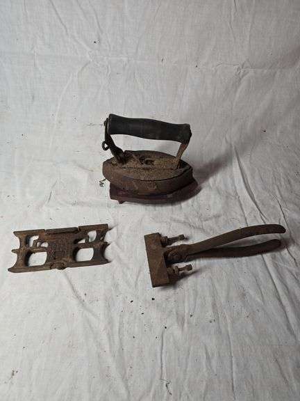Vintage Atkins Raker Gauge, sad iron w/holder & misc. - Schmid Auction