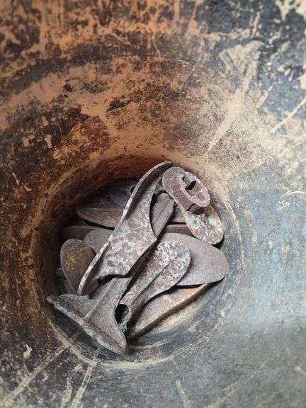 Vintage cast iron cobler shoe repair stand & forms of many sizes ...