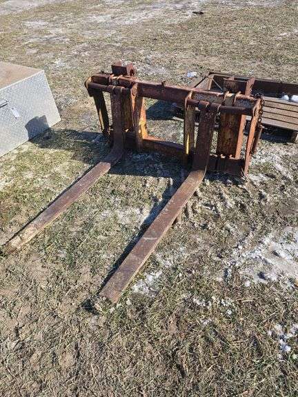 Loader forks 48" - Schmid Auction