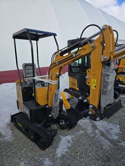 New AGT 2024 Mini Excavator H12R 420cc Gas Engine with EPA, 14IN Bucket ...