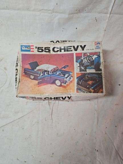 1955 Chevy model not put together. - Schmid Auction