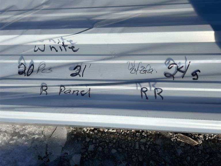 20pcs of white 21ft 24ga R Panel Reverse Run roofing metal - Schmid Auction