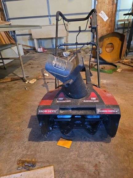 Snow Devil 18-inch electric snow blower - Schmid Auction