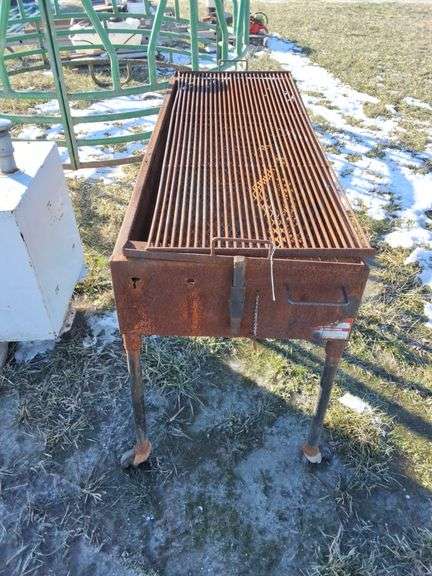 22'' X 5 Grill frame - Schmid Auction