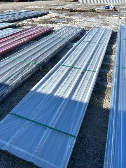 20pcs of white 21ft 24ga R Panel Reverse Run roofing metal - Schmid Auction