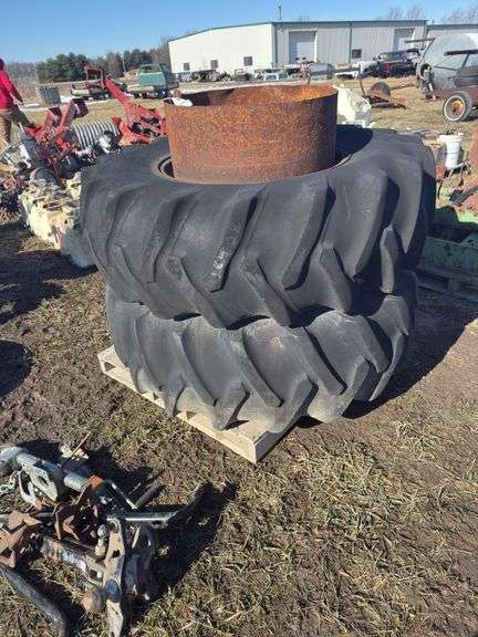 18.4-28 Tires on clamp on wheels - Schmid Auction