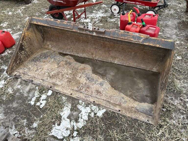 Skid Steer Quick Attach Loader Bucket 72'' - Schmid Auction