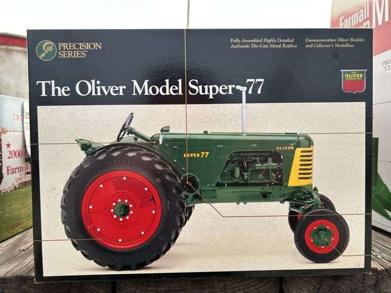 1/16 scale The Oliver model Super 77 - Schmid Auction