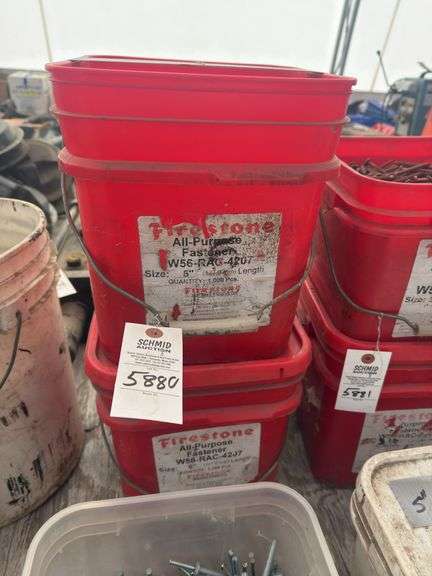 5'' Red all Purpose post barn scres, self-tapping - Schmid Auction