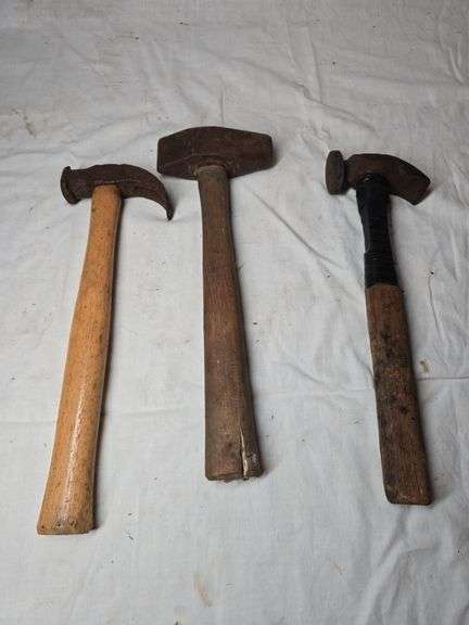 2 automotive body hammers vintage and large hammer - Schmid Auction
