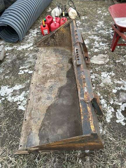Skid Steer Quick Attach Loader Bucket 72'' - Schmid Auction