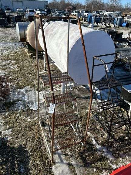 Roll Around Platform Ladder - Schmid Auction