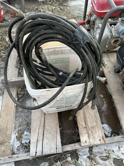 Hydraulic Control Valves and hoses - Schmid Auction